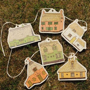Illustrated Paper Garland - Thatched Cottage/ Home /house - Etsy