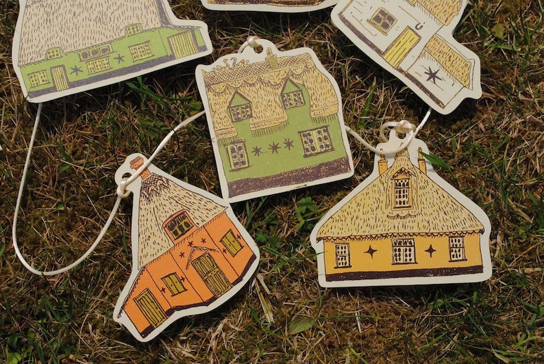 Illustrated Paper Garland - Thatched Cottage/ Home /house - Etsy