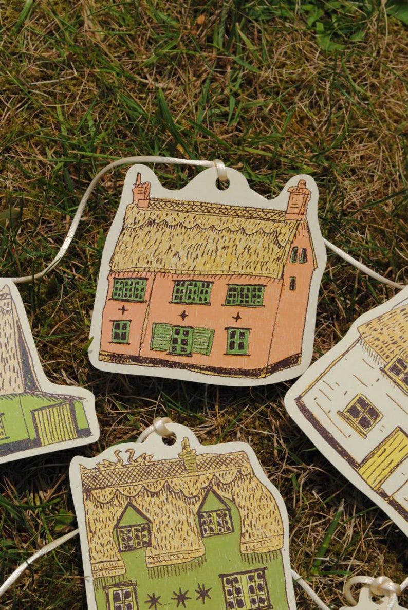 Illustrated Paper Garland - Thatched Cottage/ Home /house - Etsy