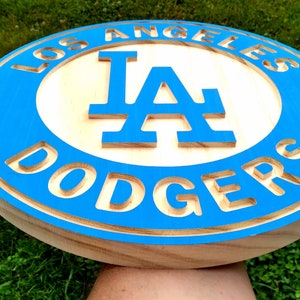 Los Angeles Dodgers LA Logo Round Engraved and Hand Painted Wood Wall ...
