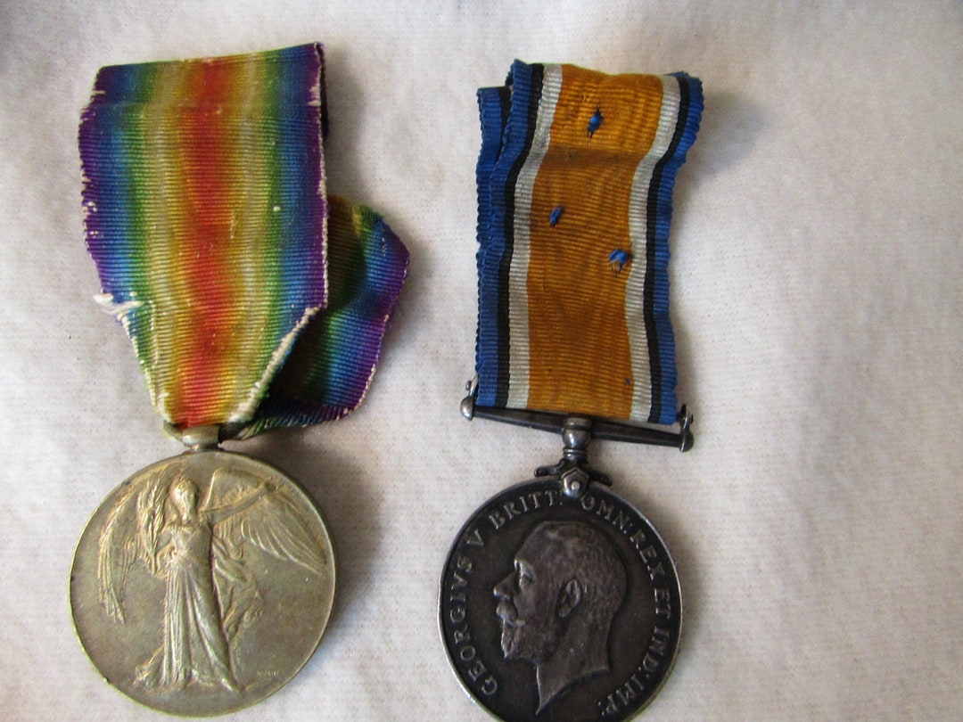 World War 1 Medals Machine Gun Corps British War & Victory Medal, Pte ...