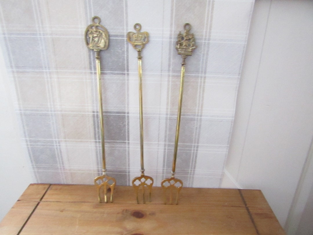 Vintage Brass Toasting Forks - Set of 3 - Crown, HMS Victory, Horse - Etsy