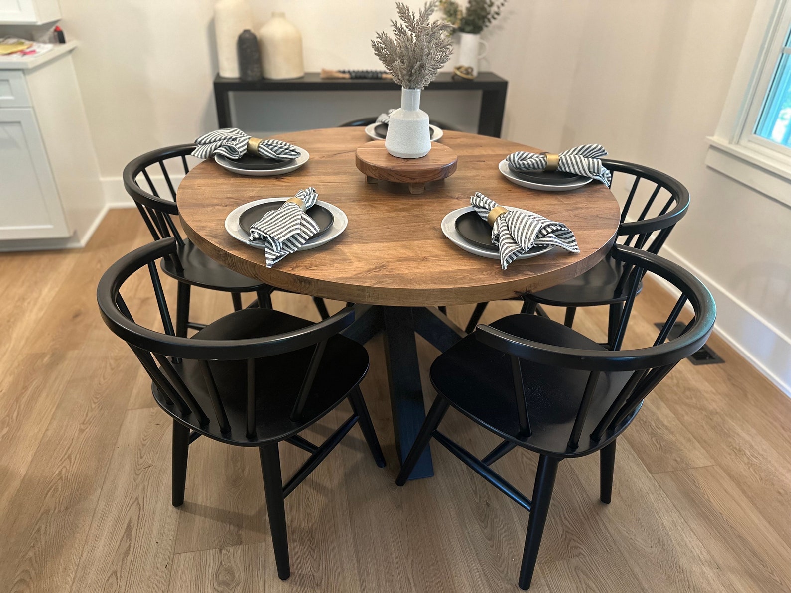 Lance X-base Round Table, Farmhouse Table, Dining Table, Kitchen Table ...