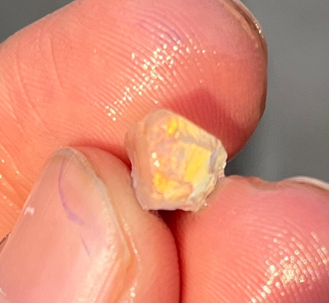 Natural High Flash Andesine Moonstone Raw, Madagascar Faceted Gemstone ...