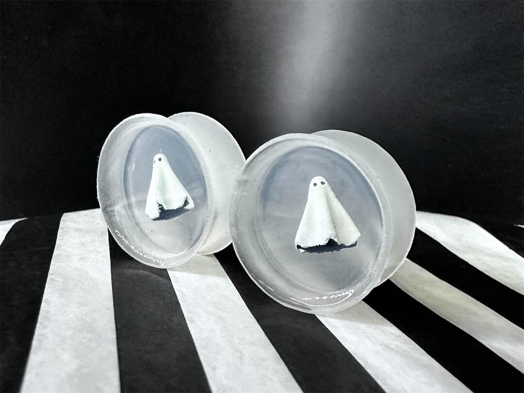 Glow in the Dark Ghost Silicone Plugs: Handmade Gothic Jewelry - Etsy