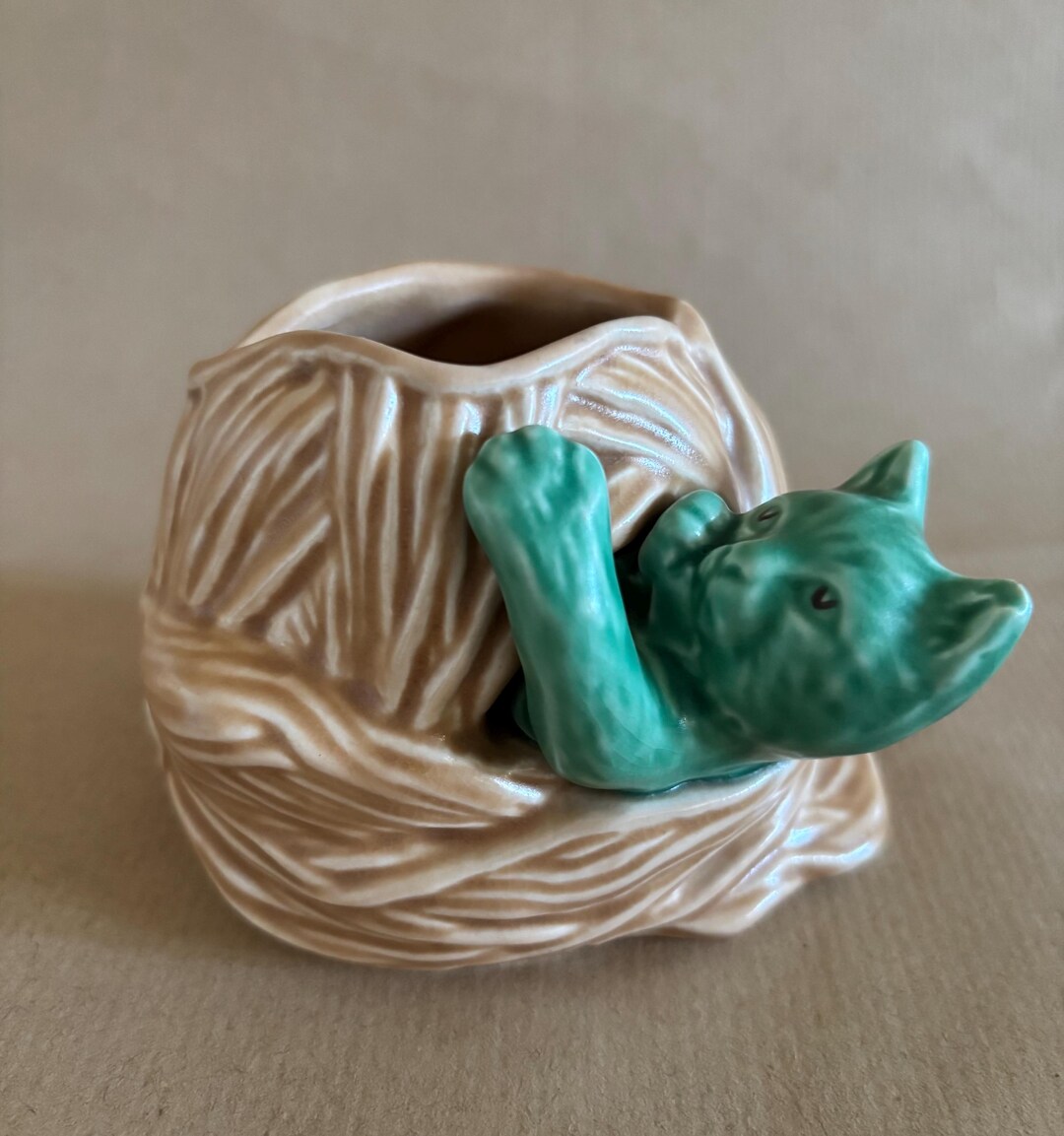 Vintage Sylvac Cat in Wool Posy Holder, 3168 - Etsy