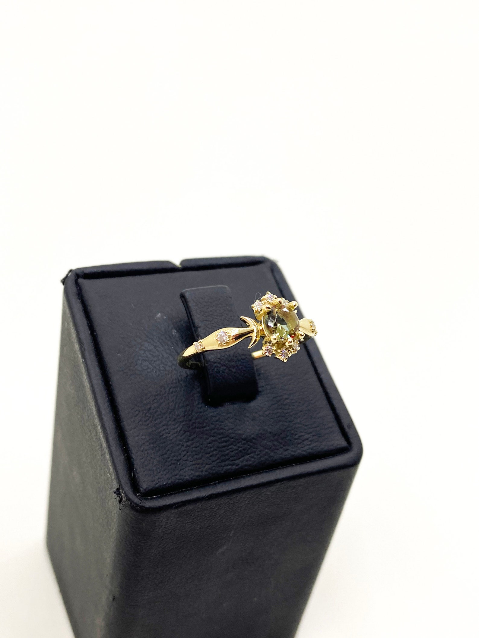 Color Changes Turkish Diaspore Zultanite Ring Dainty Statement Ring 14k ...