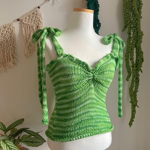 Frilly Friday Top Easy Sentro Machine Knit Pattern - Etsy