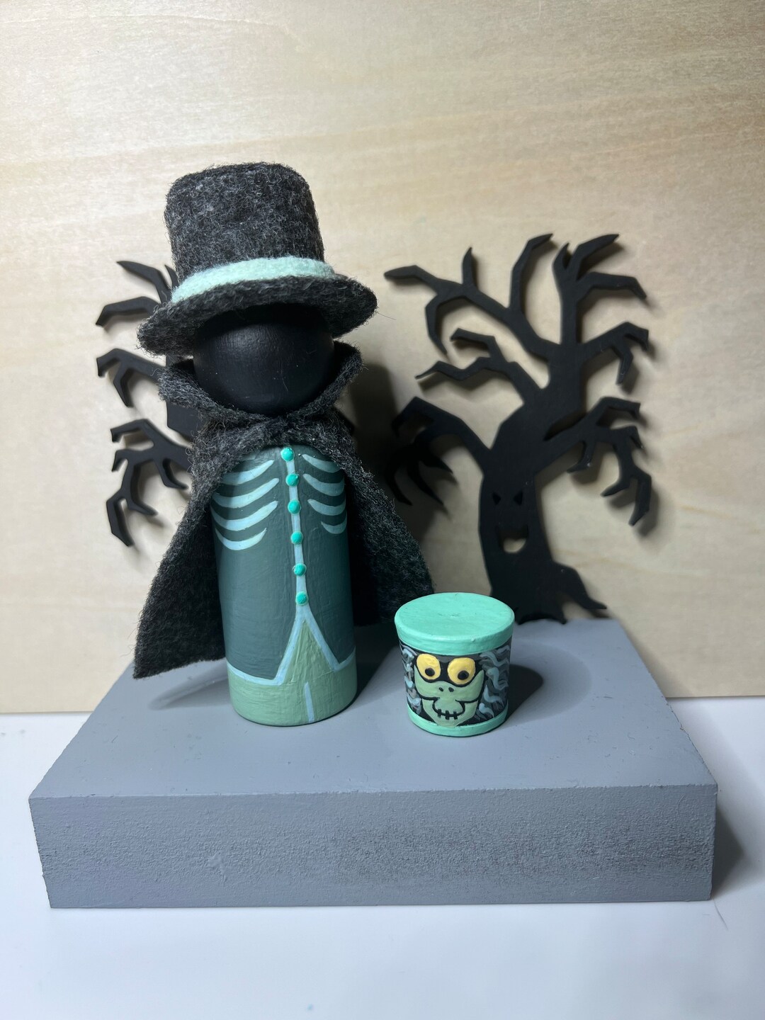 Haunted Mansion Hat Box Ghost Peg Doll - Etsy