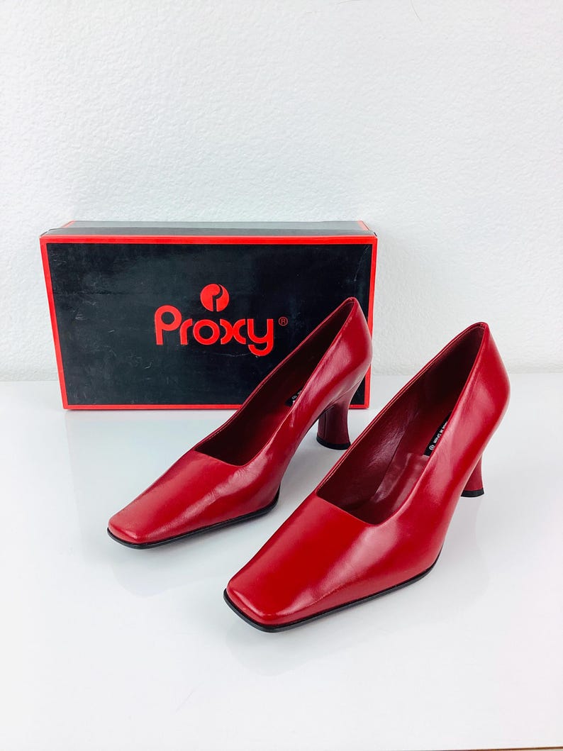 Vintage 1990s CHERRY RED LEATHER Sculpted High Heel Shoes Sz 7.5 / New ...