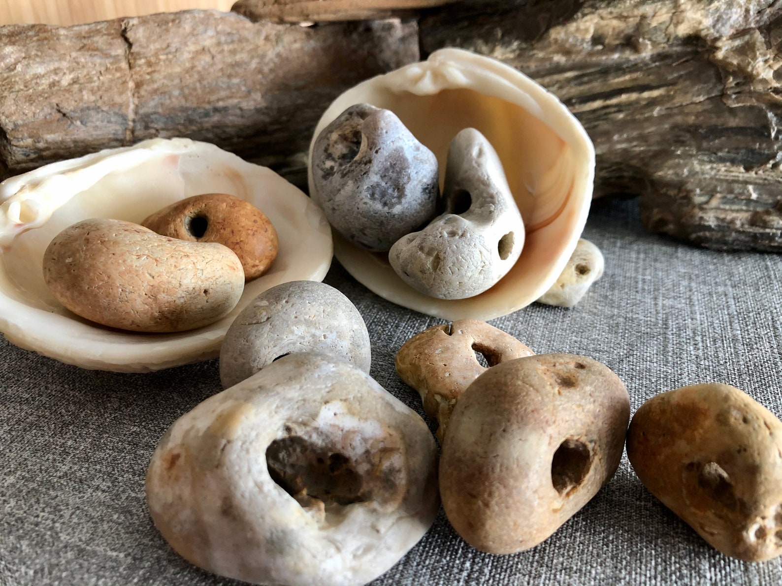10 Hagstone Pebbles Witch Stones Holey Stones Faery - Etsy