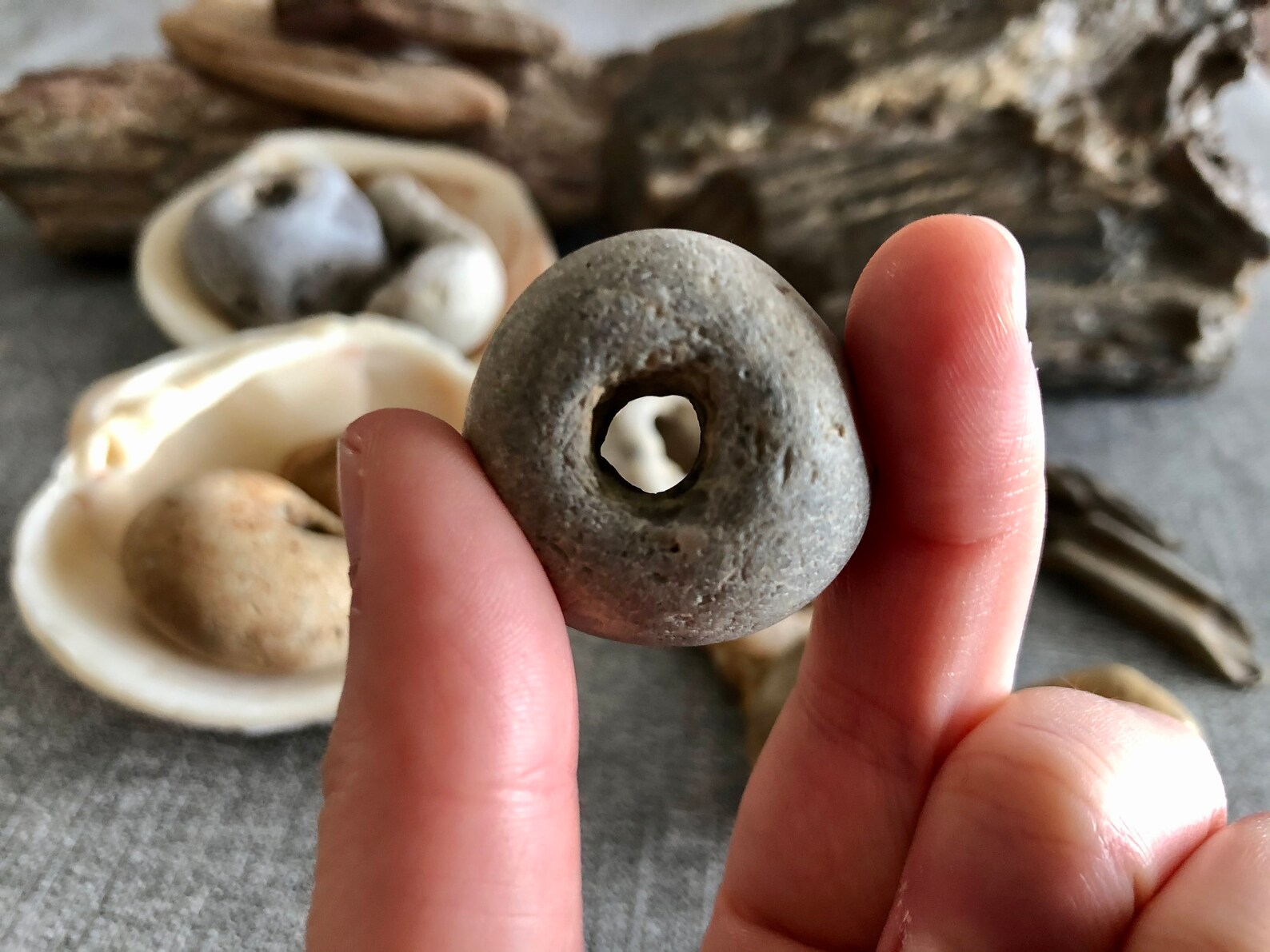 10 Hagstone Pebbles Witch Stones Holey Stones Faery - Etsy