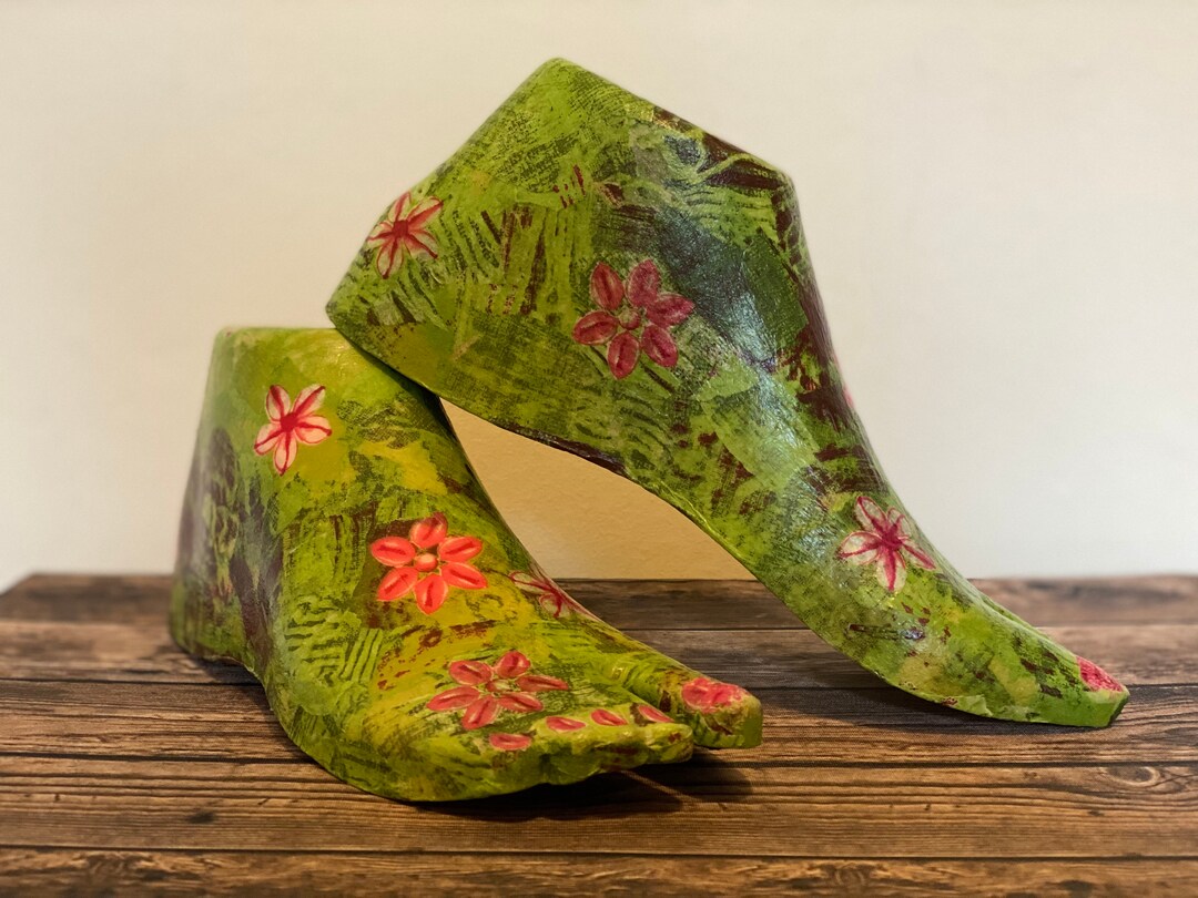 Floral Mannequin Feet | Pink Flowers Design | Mannequin Foot | Display ...