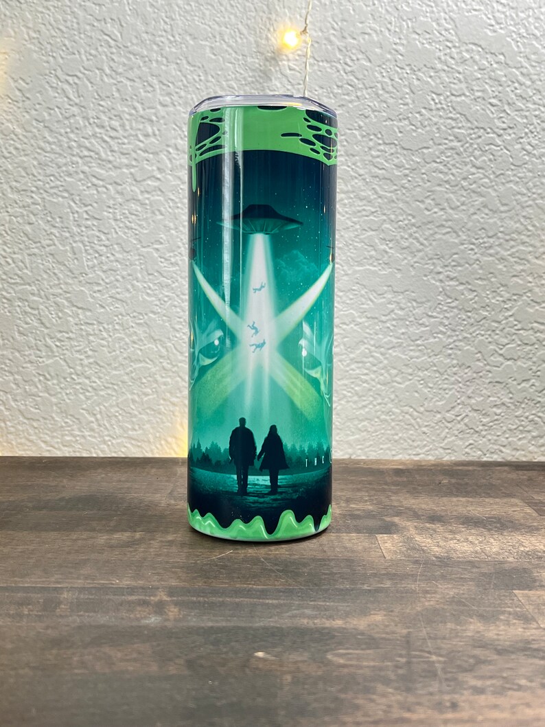 X-files Tumbler Fox Mulder Dana Scully Its Me Mulder the Truth is Out ...