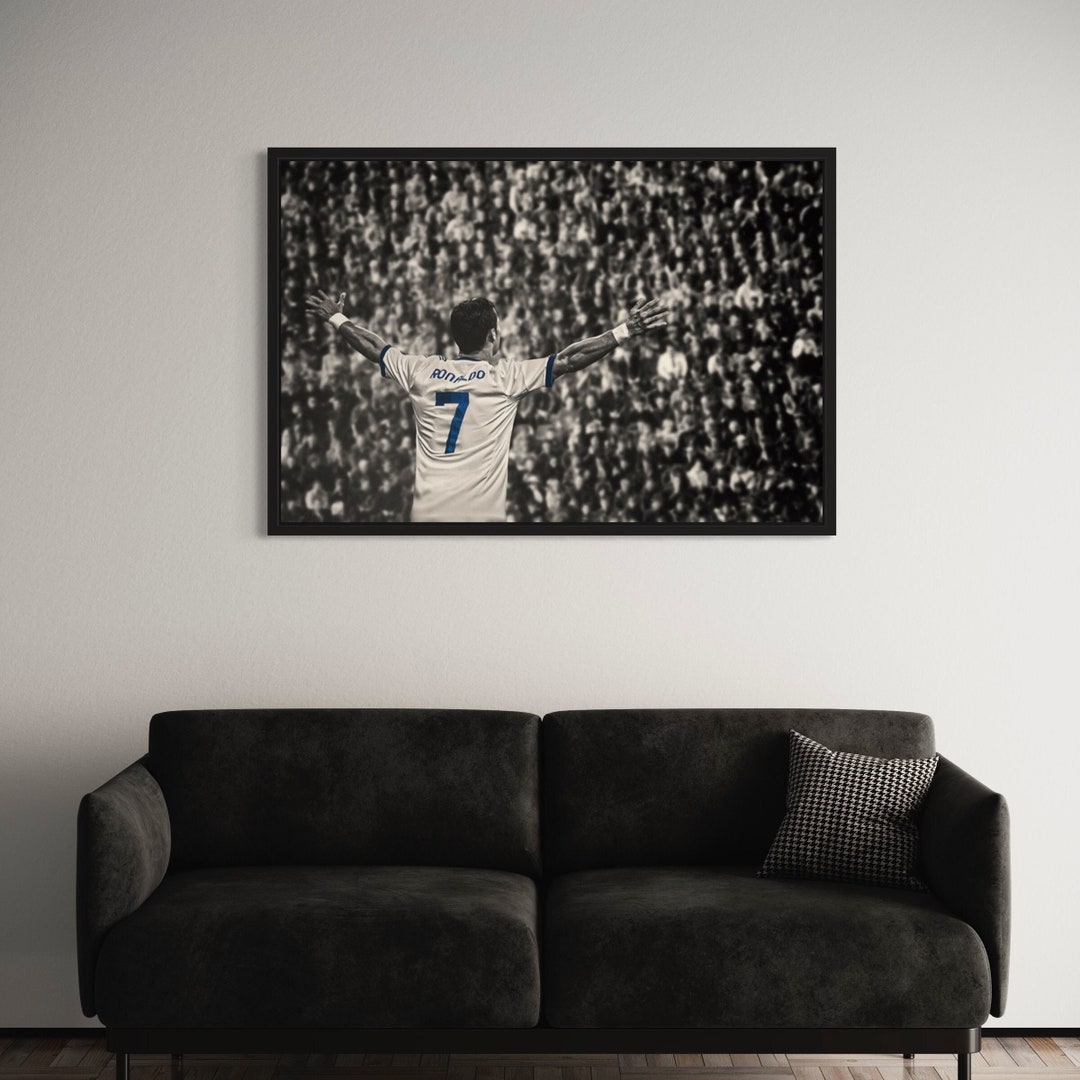 Christiano Ronaldo 7 Canvas Wall Art / Poster Print - Iconic Soccer ...