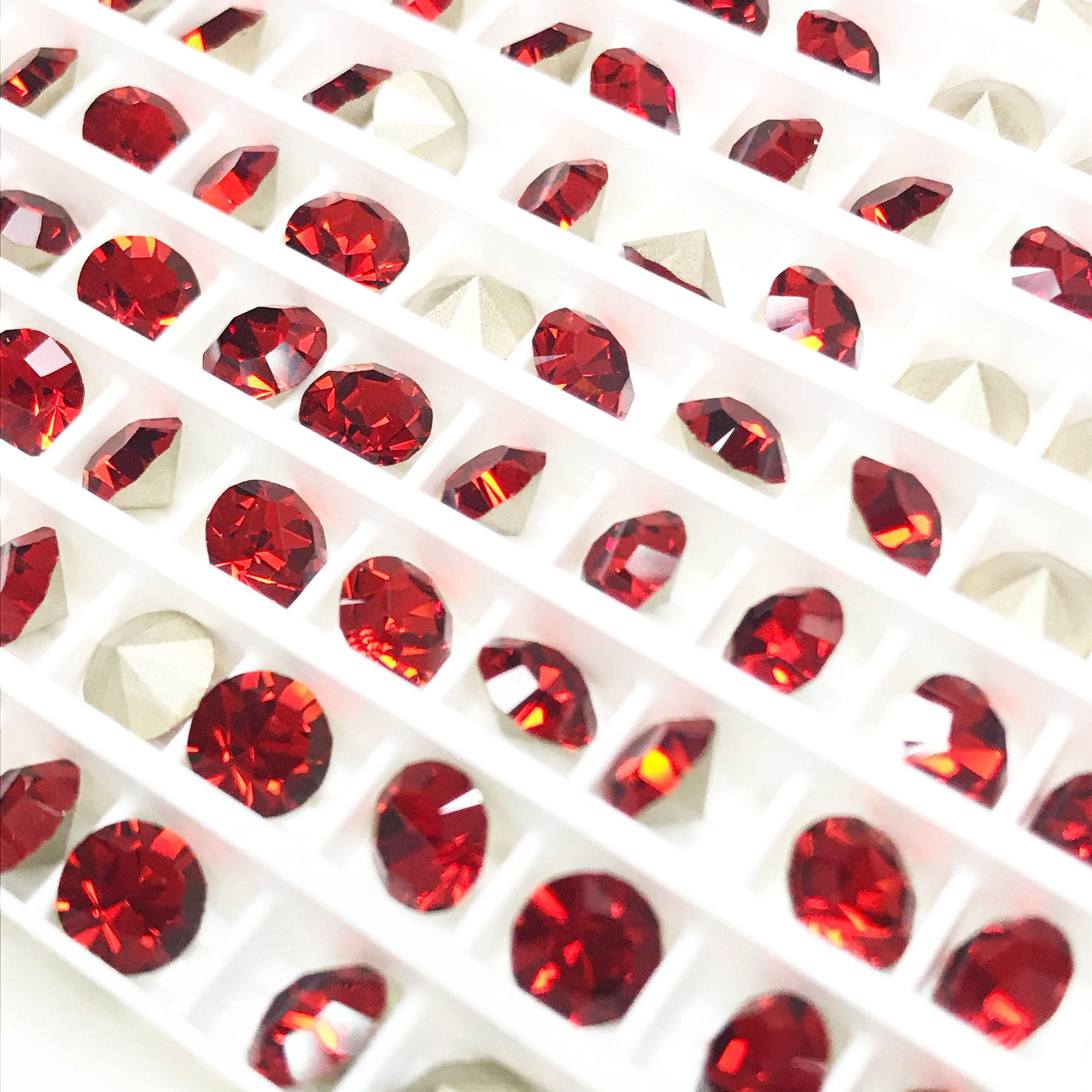 Red Velvet Preciosa Crystal Chaton Stones (12), Foiled, 29ss, Ss29, 6mm ...