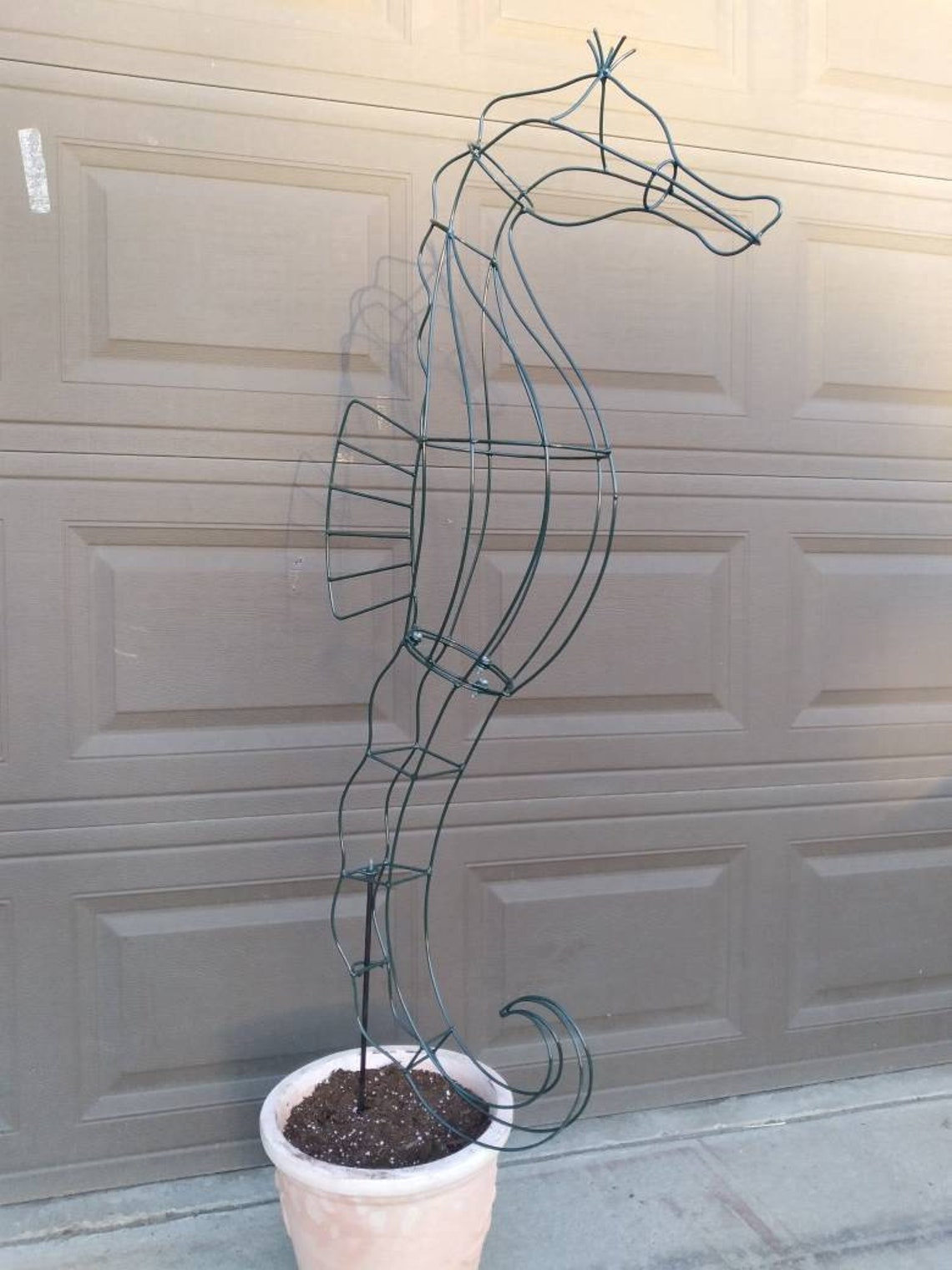 Seahorse Topiary Frame, Seahorse Yard Art, Topiary Seahorse, Custom ...
