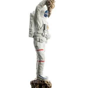 Astronaut Statue, Spaceman Statue, Perseus Statue, Medusa / Original ...