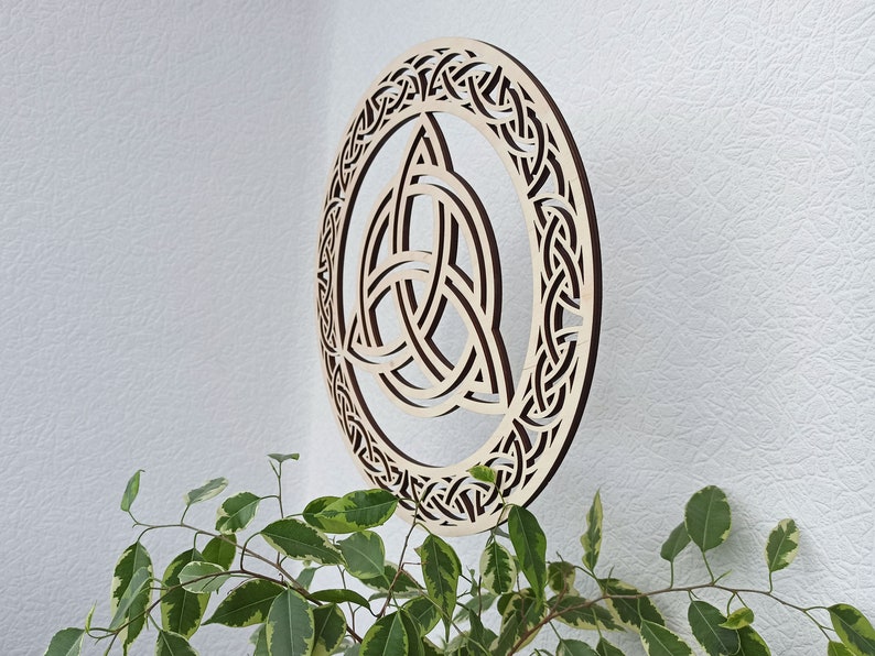 Celtic Knot Wall Art, Trinity Knot Wood Wall Decor, Irish Wall Hanging ...