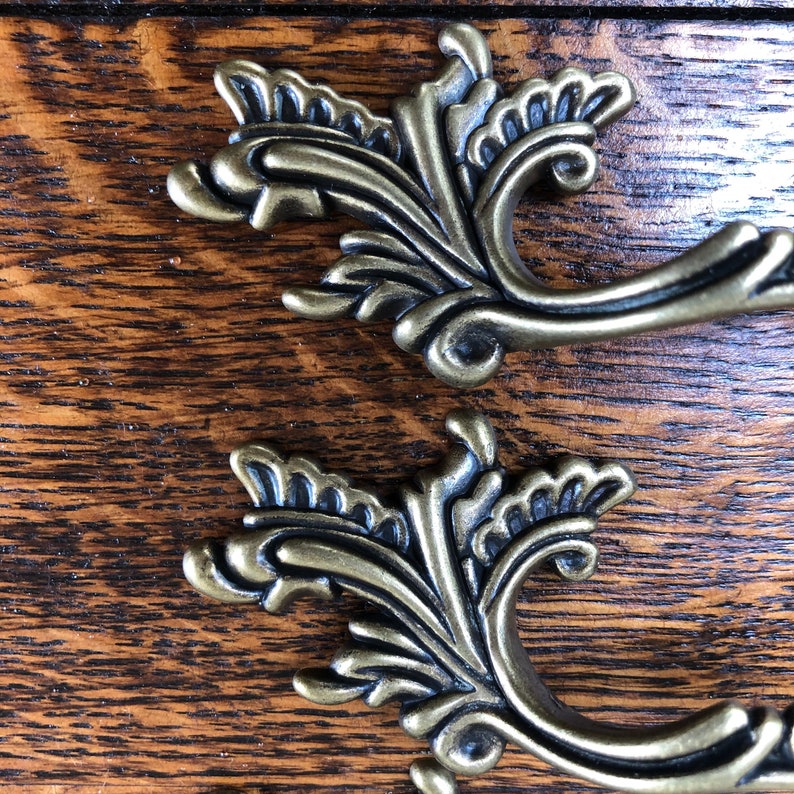 Set of 6 French Provincial Handles With a Waterfall Front 3” Center to ...