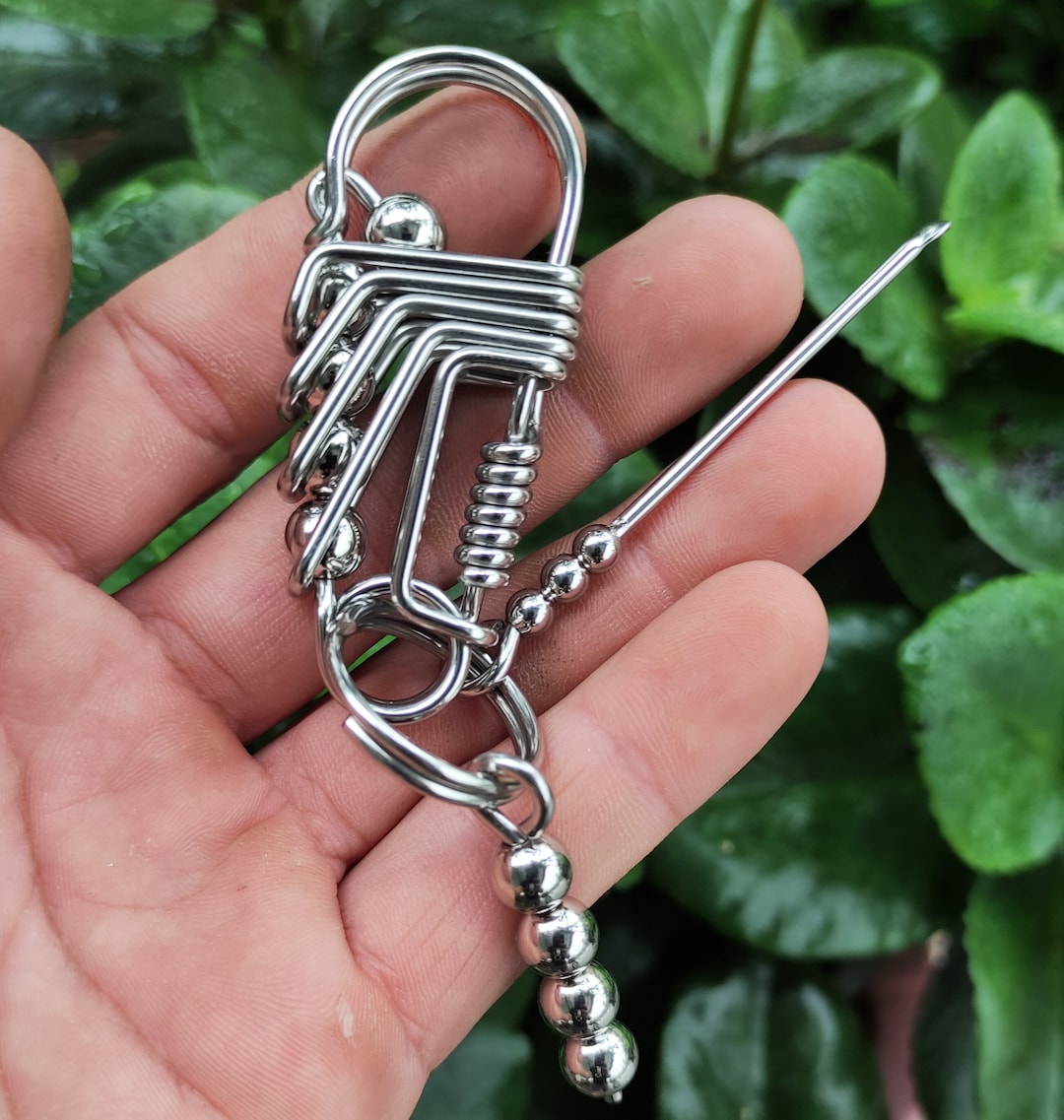 Special Minimalist Handmade Stainless Steel Wire Carabiner Keychain ...