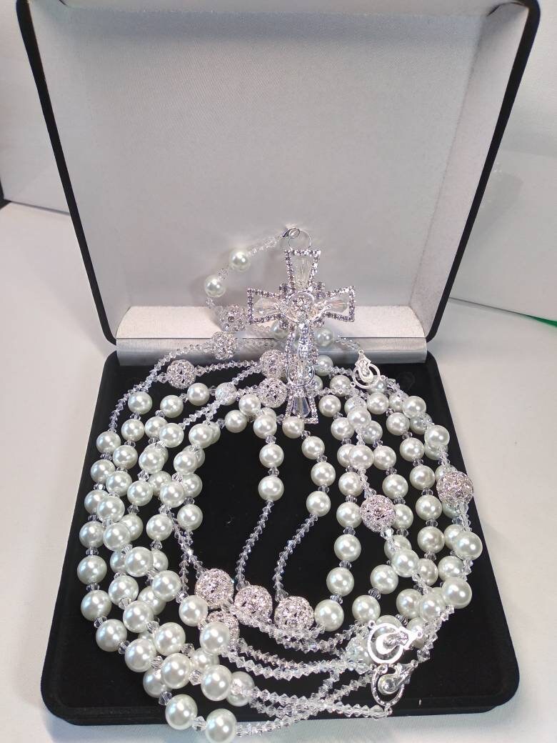 Wedding Lasso 12 Mm White Pearl Wedding Bow With Crystal in the Center ...