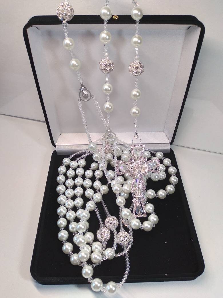 Wedding Lasso 12 Mm White Pearl Wedding Bow With Crystal in the Center ...