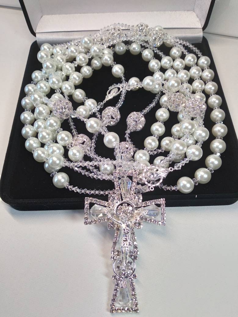 Wedding Lasso 12 Mm White Pearl Wedding Bow With Crystal in the Center ...