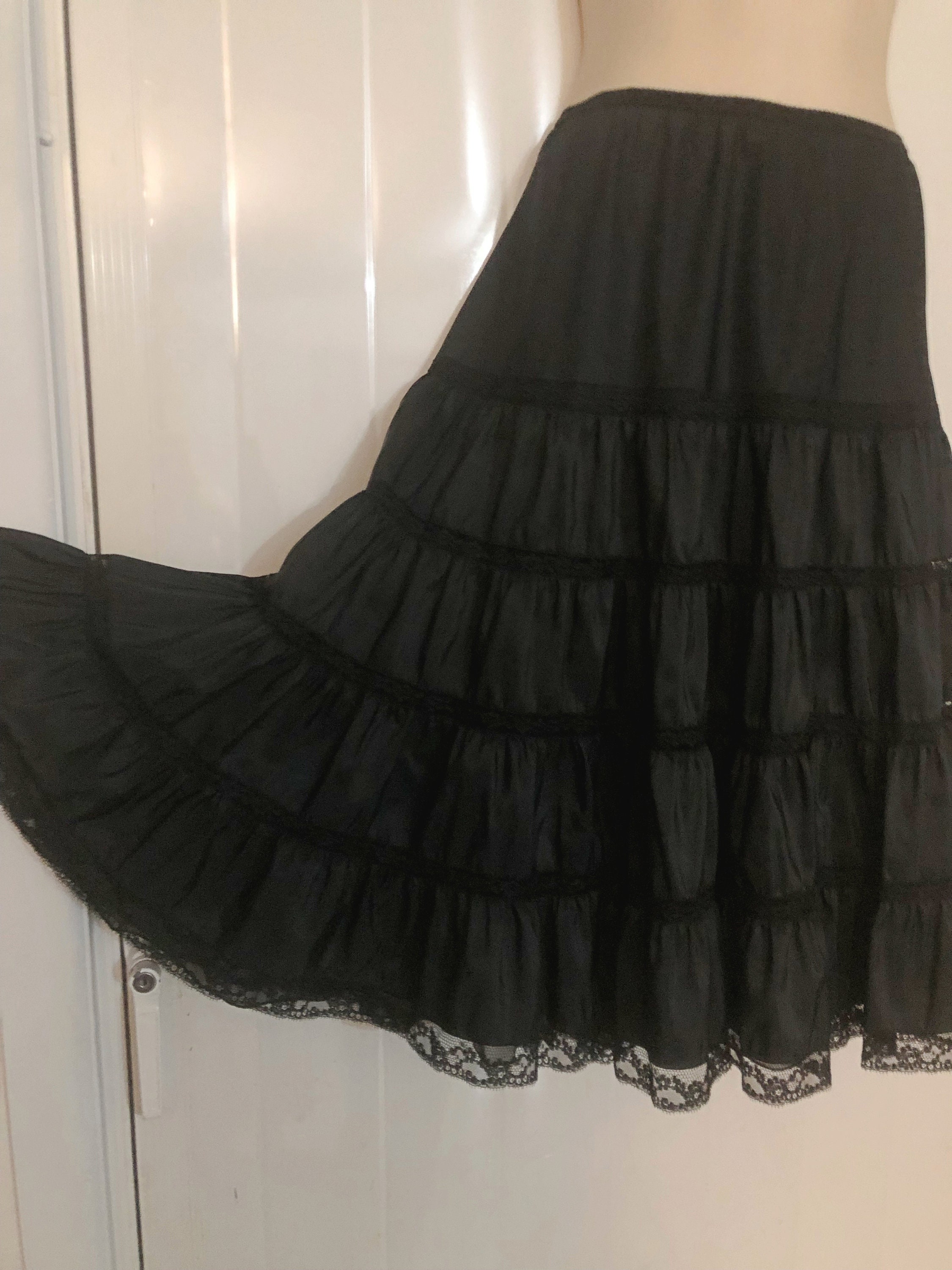 Vintage Black Tiered Crinoline Barbizon Petti-patti 1940s HALF SLIP ...