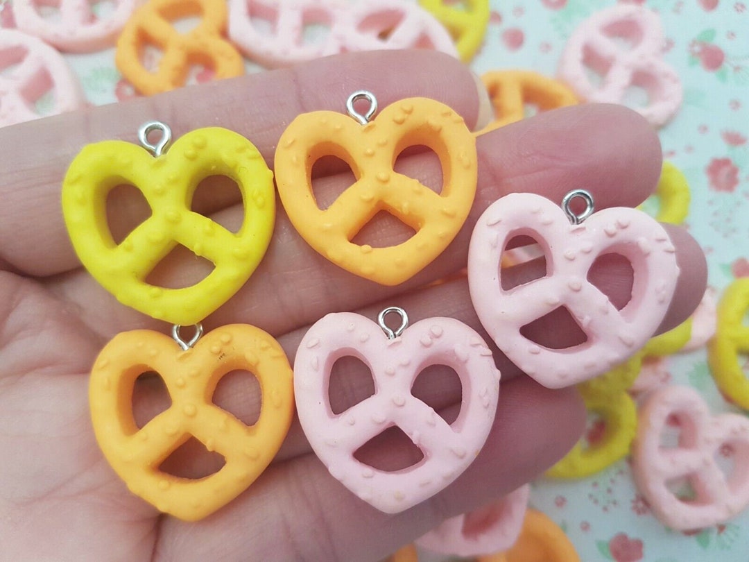 5/10 Assorted Pretzel Flatback Cabochon Charm Pendant Earring Craft ...