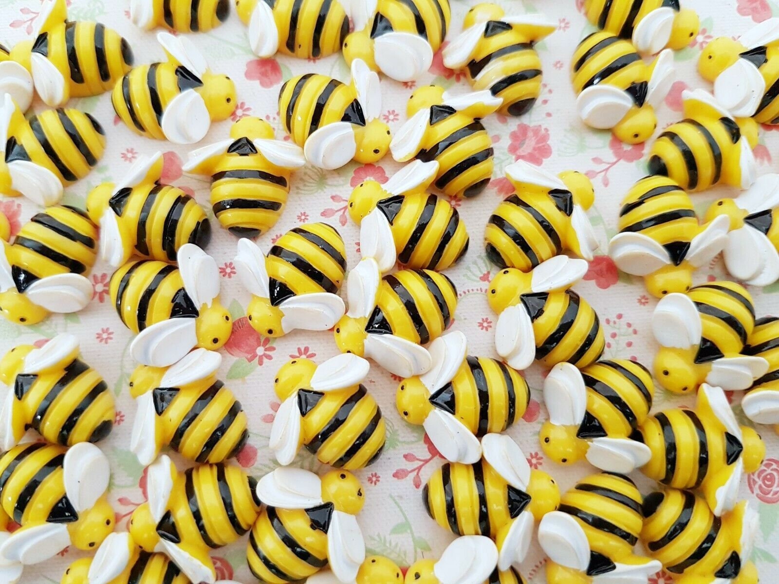 5/10 Cute Save the Bumble Bee Flatback Resin Cabochon - Etsy