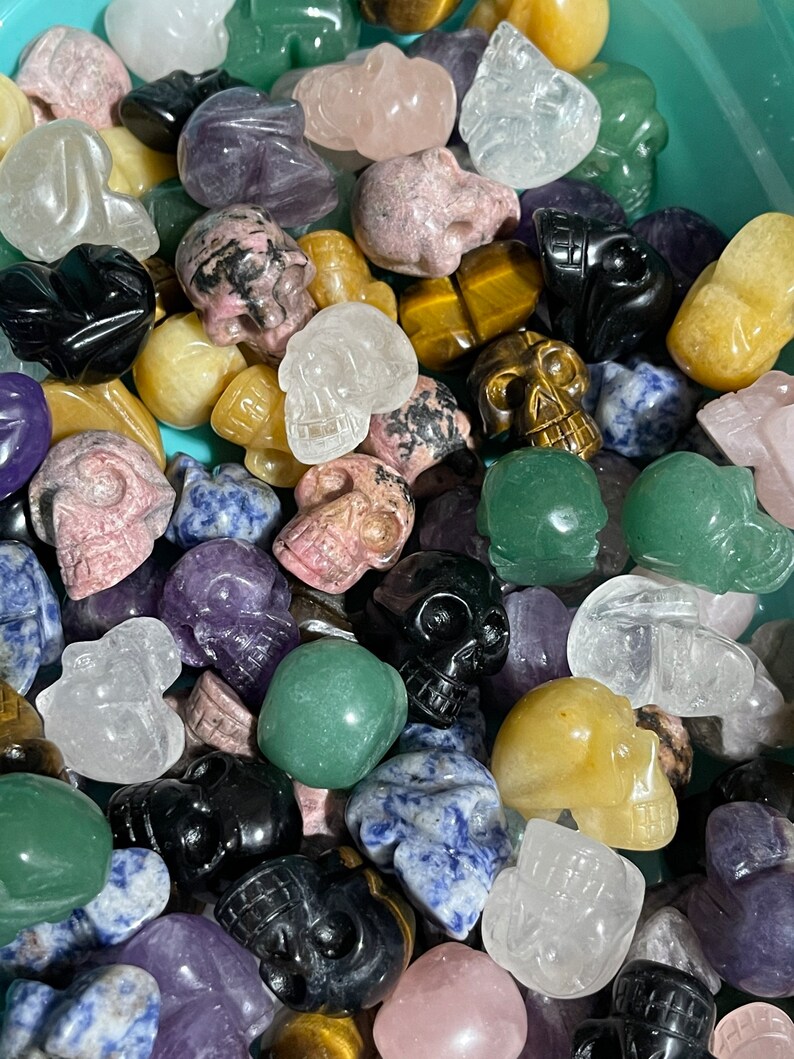 Mini Skull Carvings! Human and Dragon Skulls! Many Gemstones! - Etsy