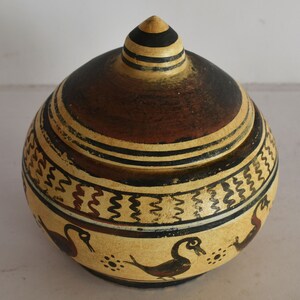 Pyxis Vase - Cylindrical Box - Birds Motif - Symbol of Transcendence ...