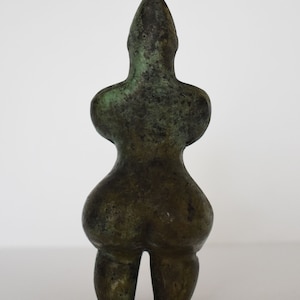 Paleolithic Female Figurine - Fertility Statue - Ancient Greek ...