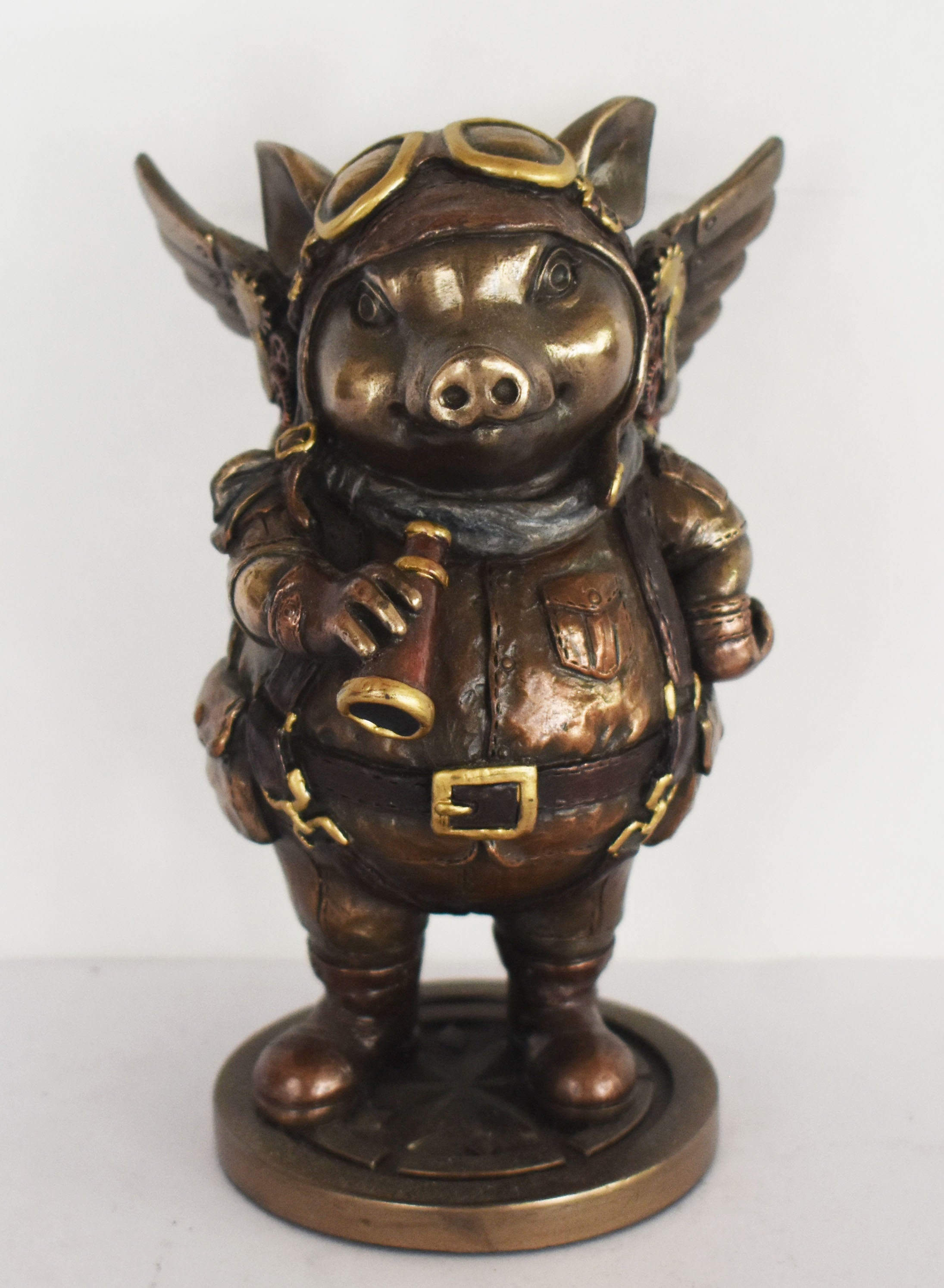 Pig Statue - Explorer - Steampunk - Modern Art - Decoration - Cold Cast ...