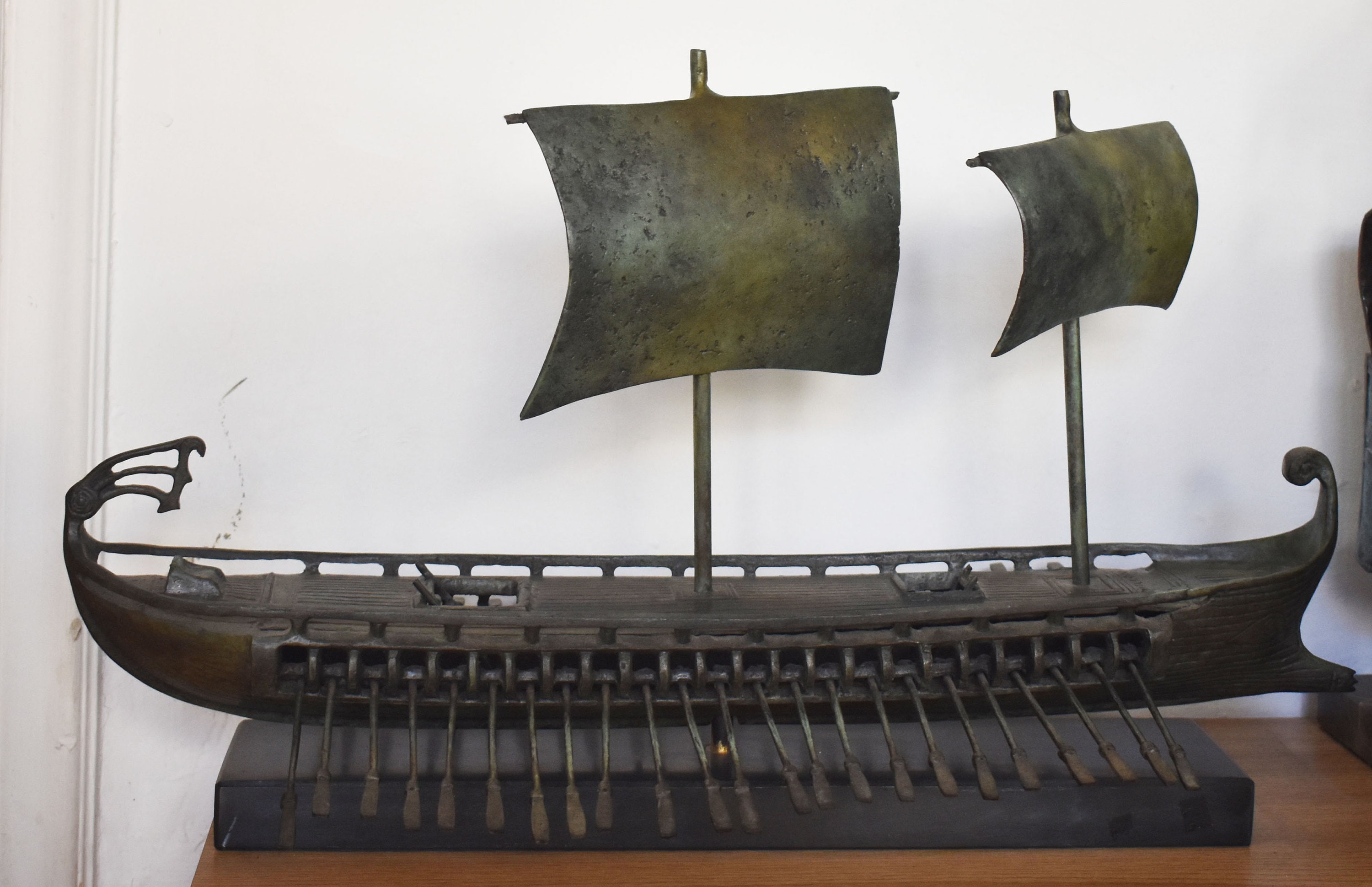 Ancient Greek Ship -trireme - Bireme - Penteconter - Athenian Spartan ...