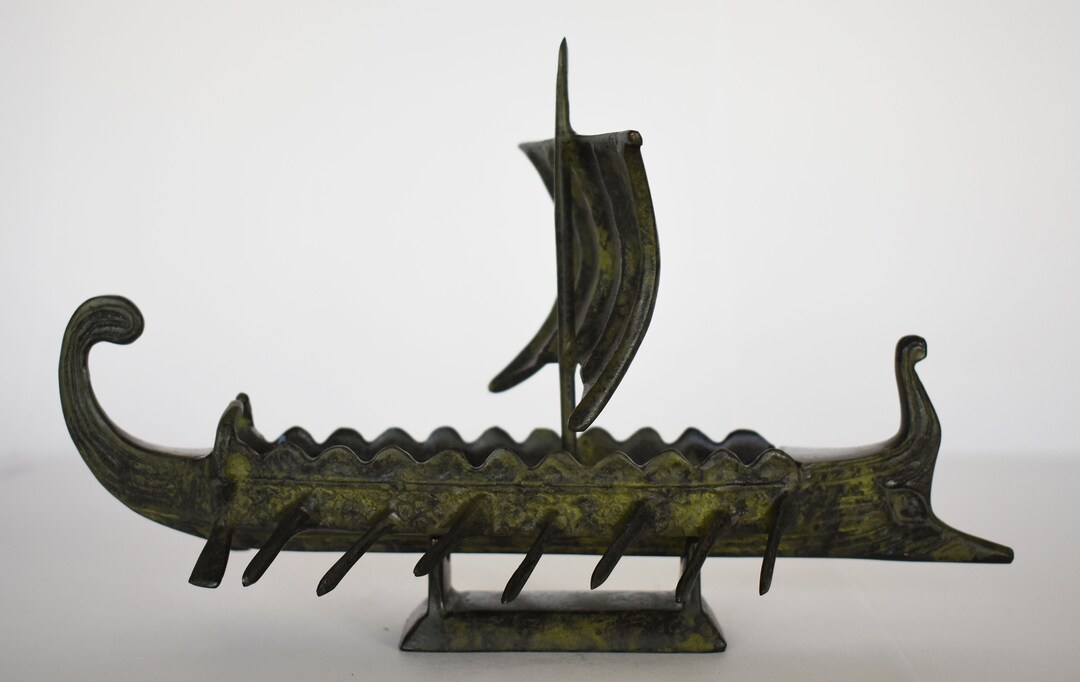 Ancient Greek Ship - Trireme - Bireme - Penteconter - Athenian Spartan ...