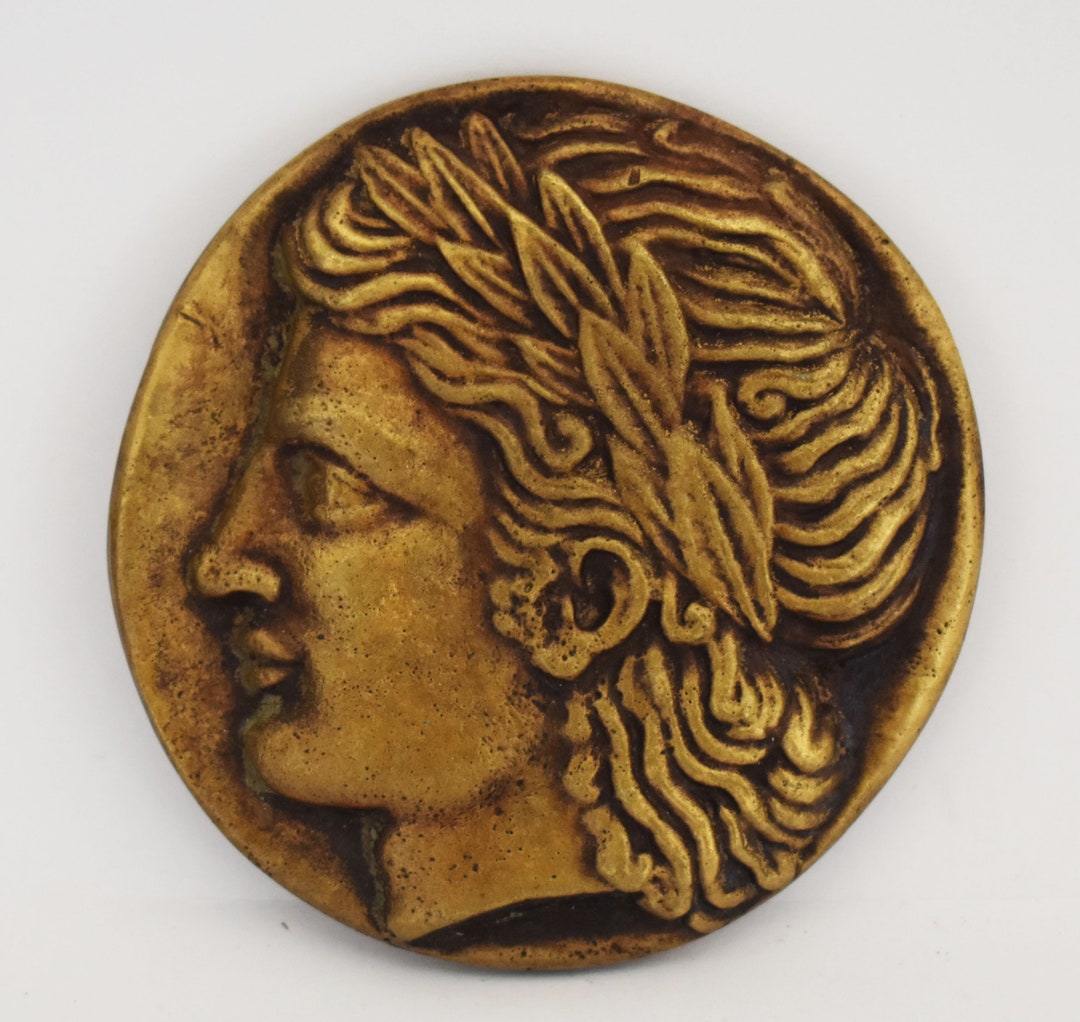 Apollo - Greek Roman God of Music, Poetry, Sun, Light, Prophecy and ...