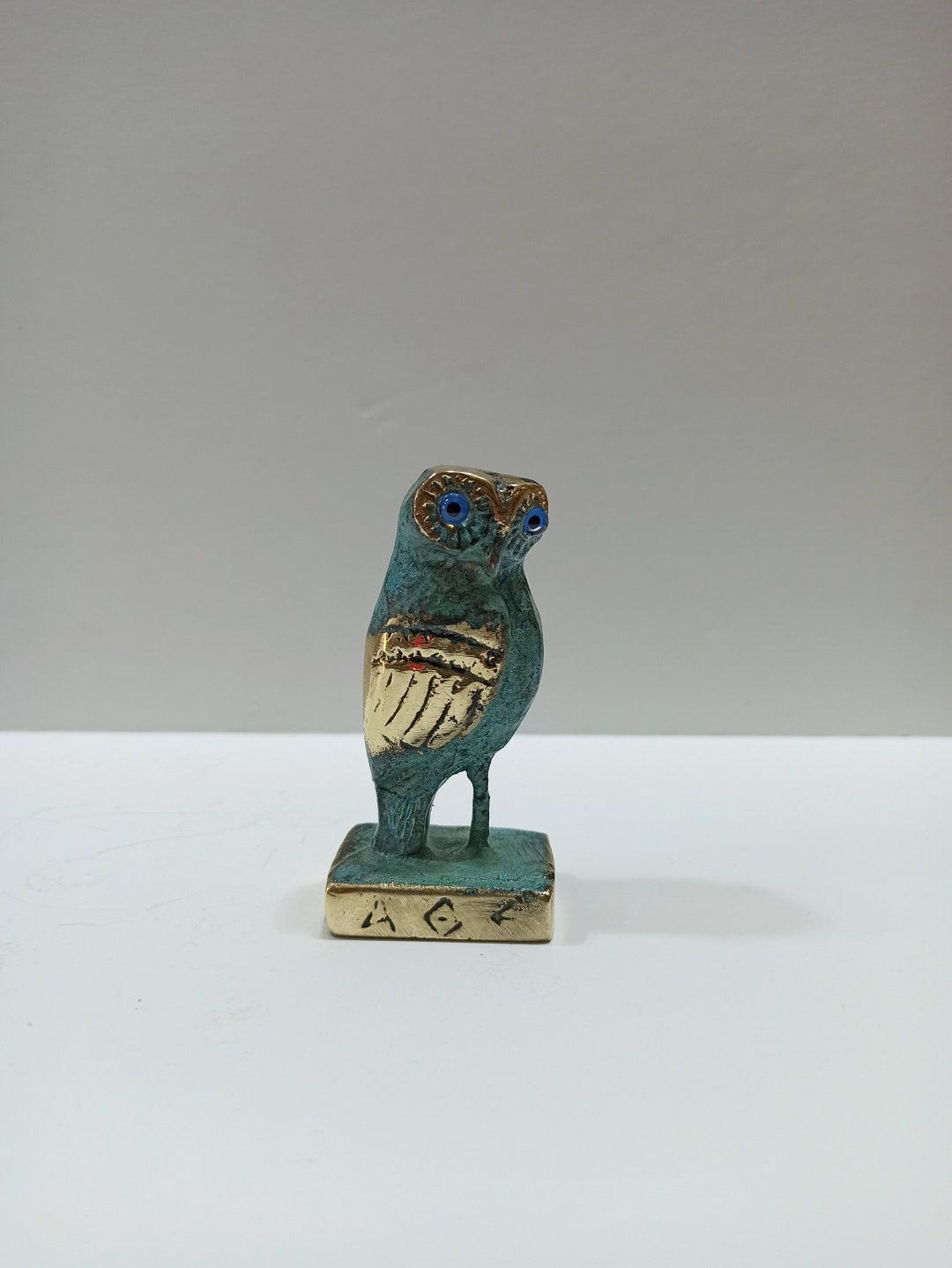 Owl of Wisdom and Intelligence - Symbol of Goddess Athena Minerva ...