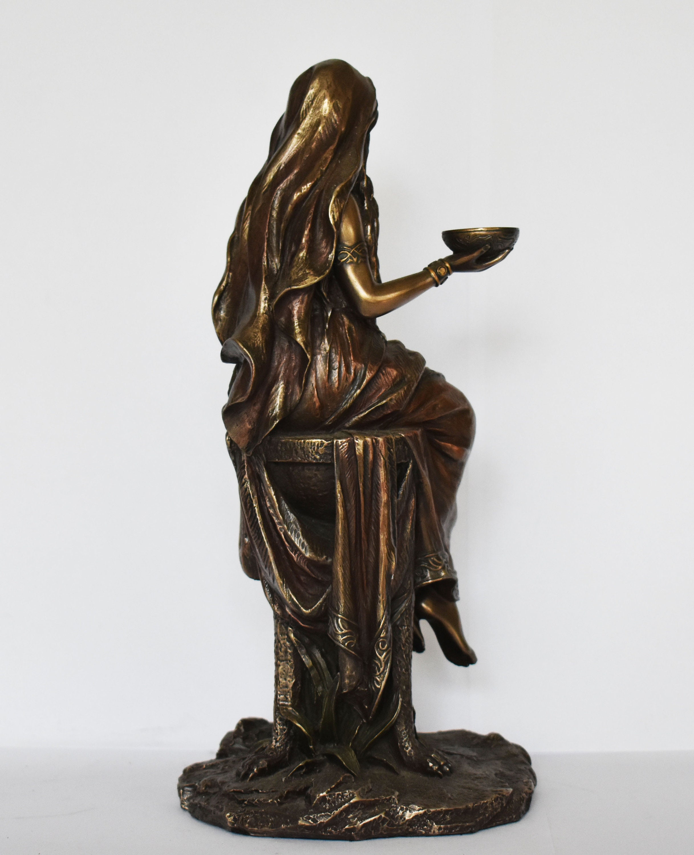 Pythia High Priestess of the Apollo's Temple at Delphi | Etsy