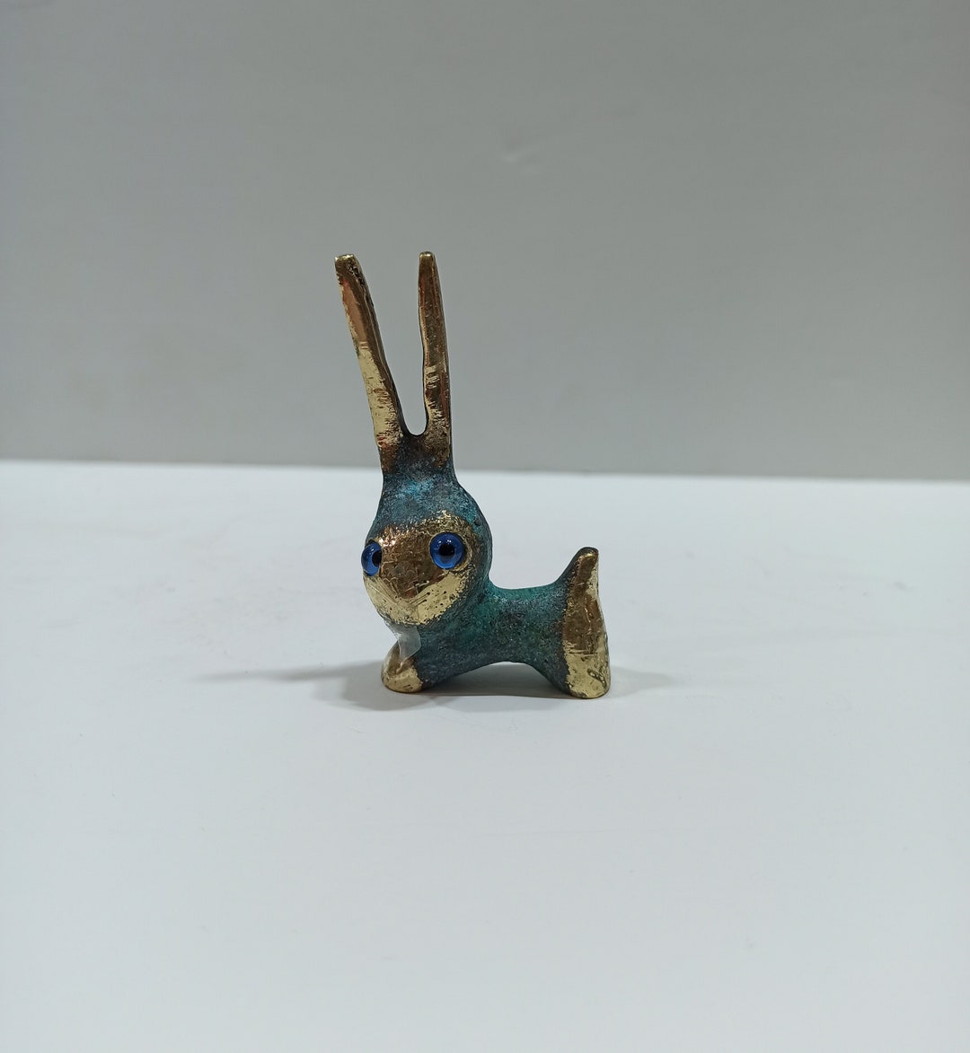 Rabbit Hare - Symbol of Goddesses Aphrodite and Artemis - Represents ...