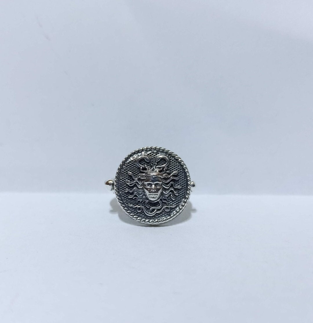 Medusa Gorgo Snake-haired Gorgon Snake Lady Monster Figure Perseus and ...