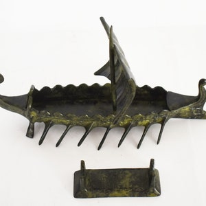 Ancient Greek Ship - Trireme - Bireme - Penteconter - Athenian Spartan ...