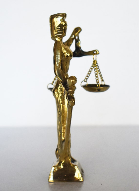Themis - Personification of Justice, Goddess of Wisdom and Good Counsel ...