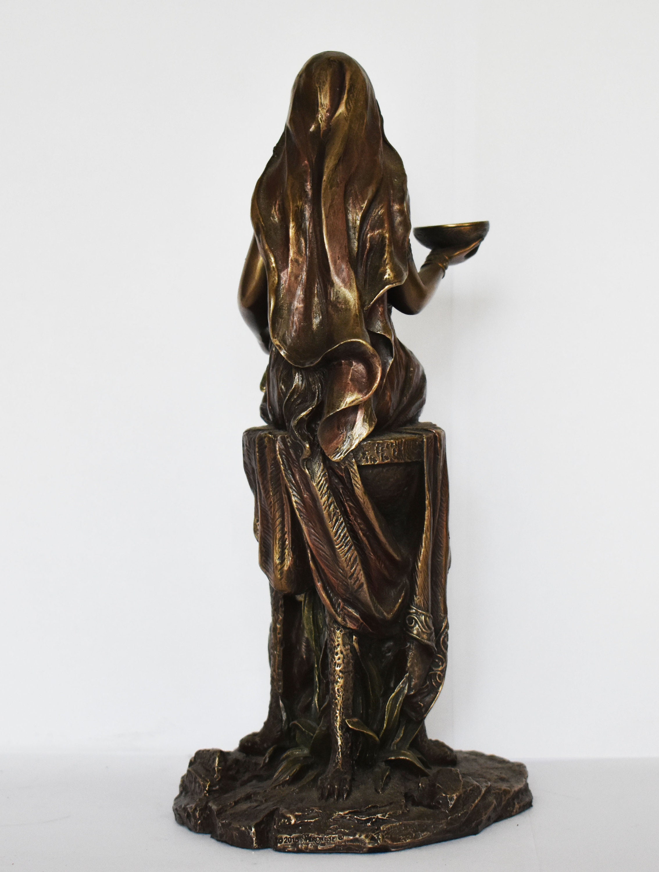 Pythia High Priestess of the Apollo's Temple at Delphi | Etsy