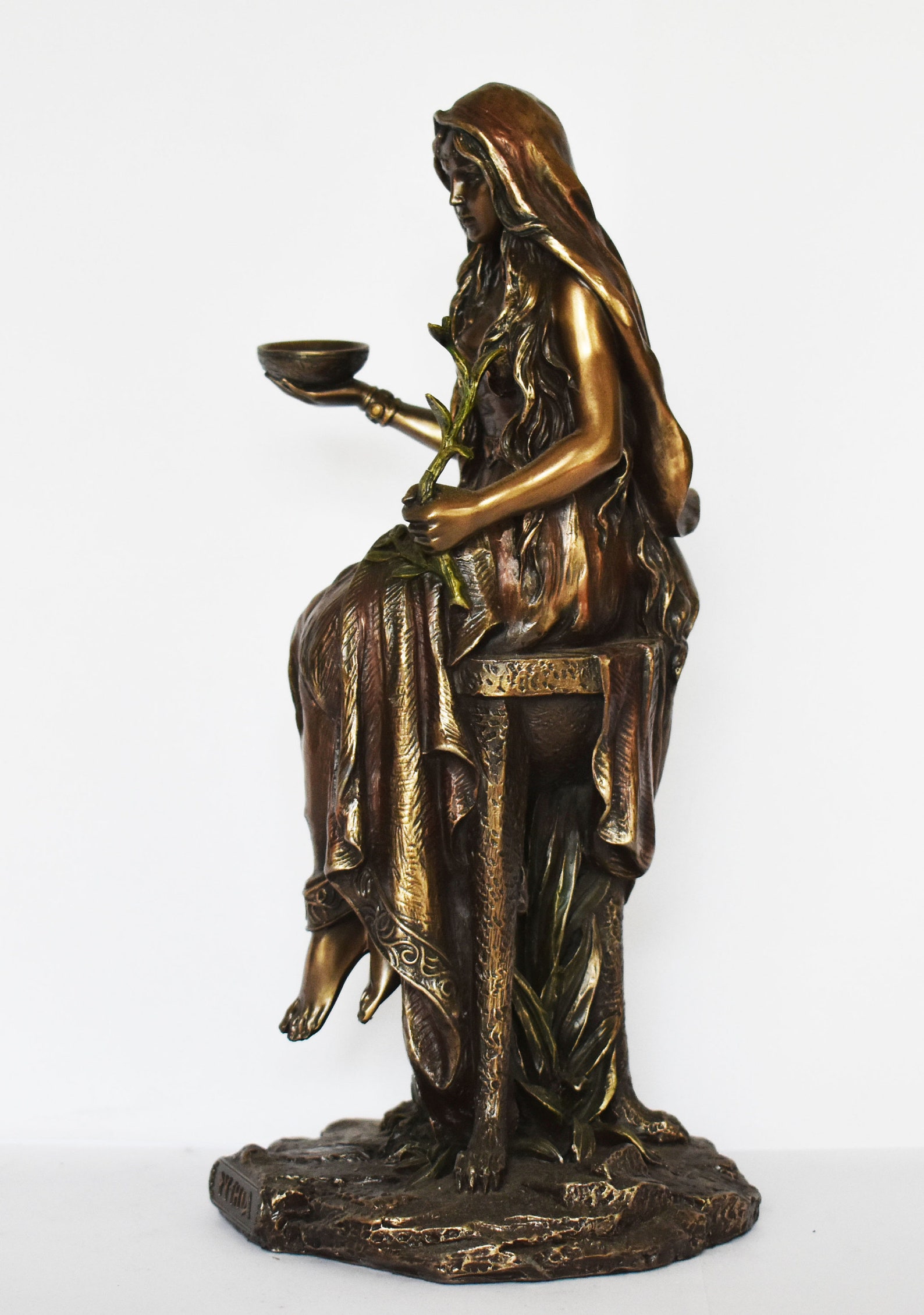 Pythia High Priestess of the Apollo's Temple at Delphi | Etsy