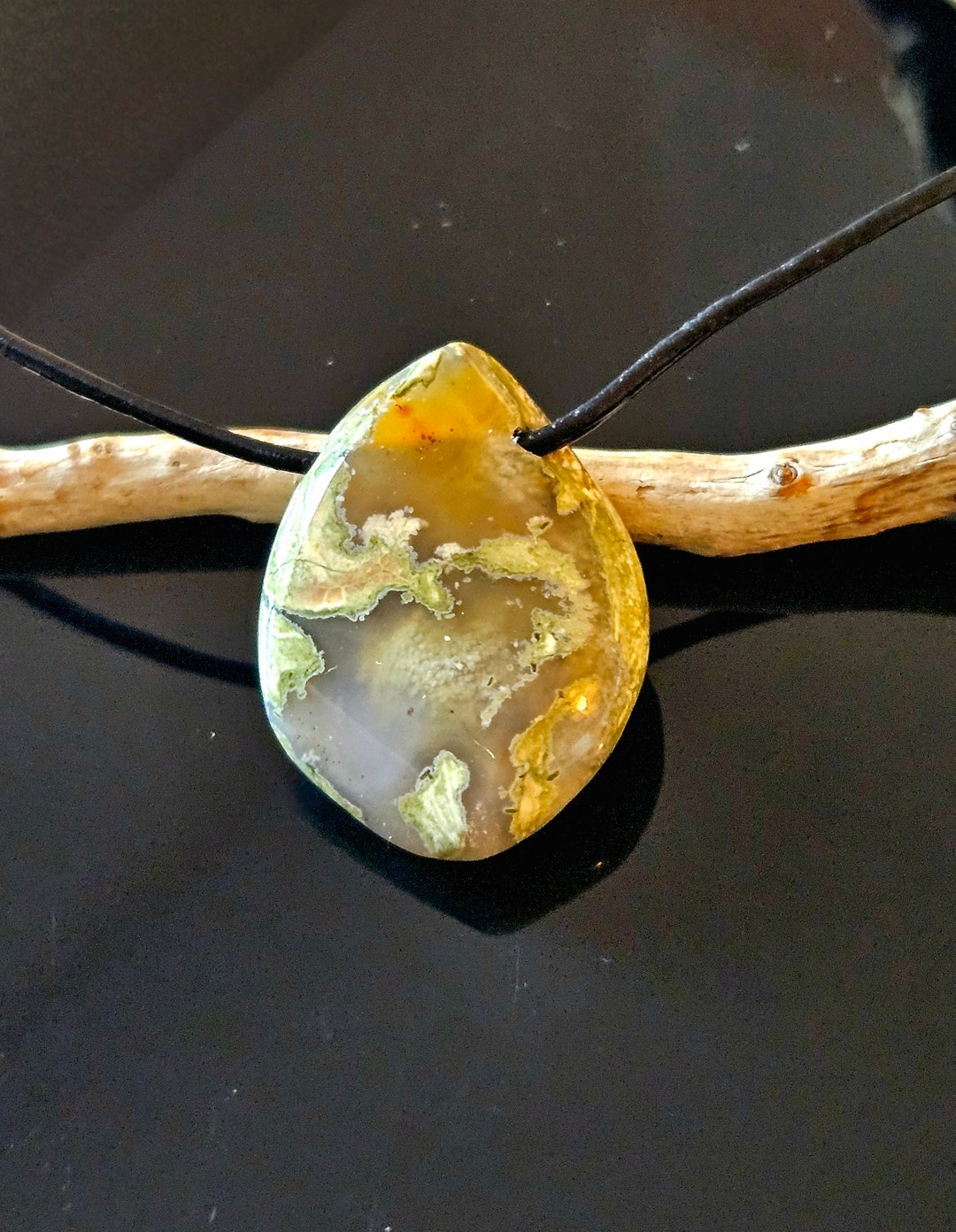 Australian Thunderegg, Thunder Egg With Opal Layer Amulet Stone ...
