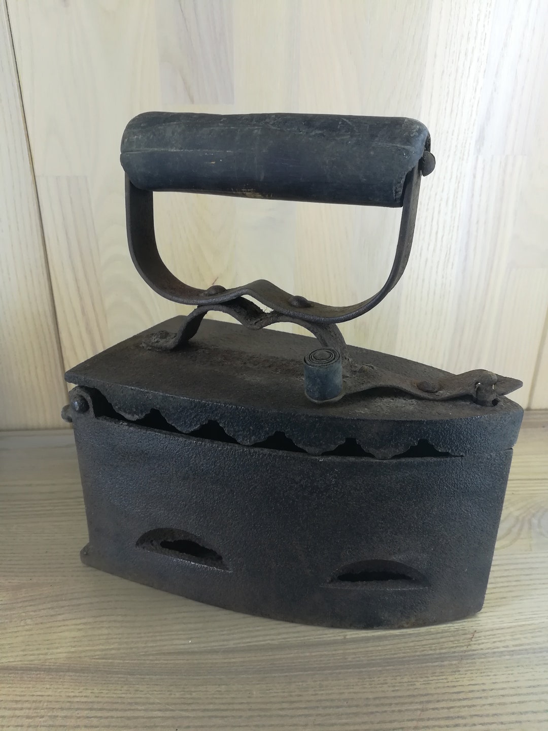 Antique Coal Iron, Coal Fired Iron, Vintage Clothes Iron - Etsy