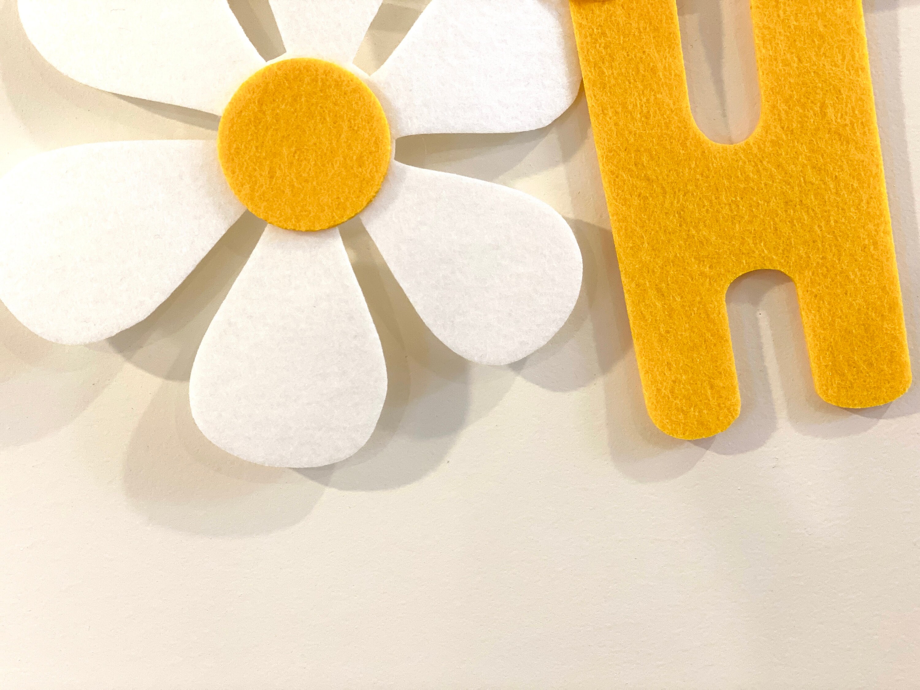 Felt Happy Birthday Flower Banner With White Sand Color Balloons ...