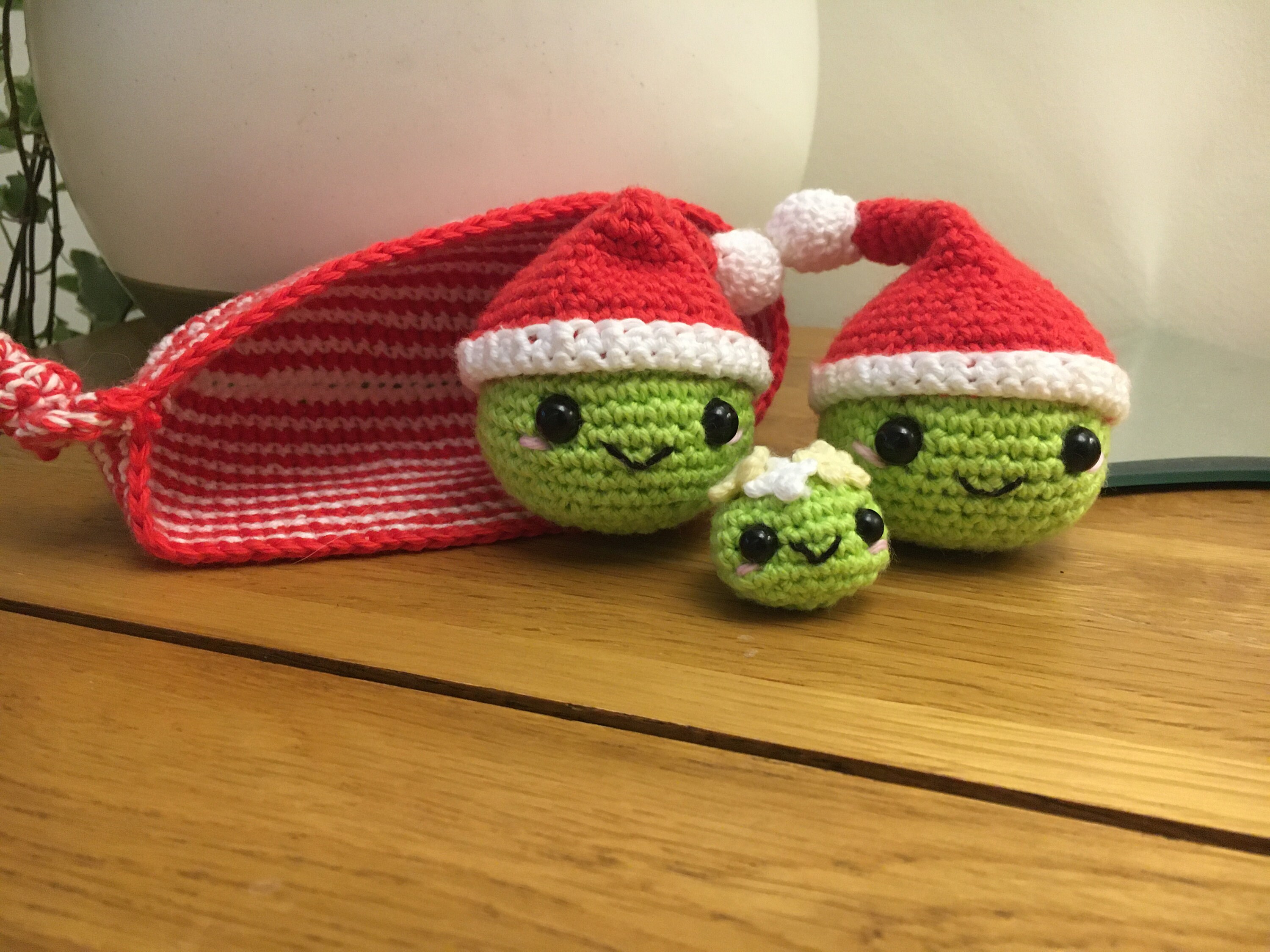 Christmas Peas in Pod Crochet Pattern PDF ONLY - Etsy